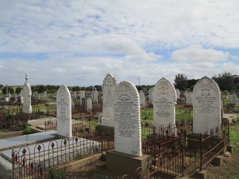 Cemeteries: Tower Hill – Historical Ragbag