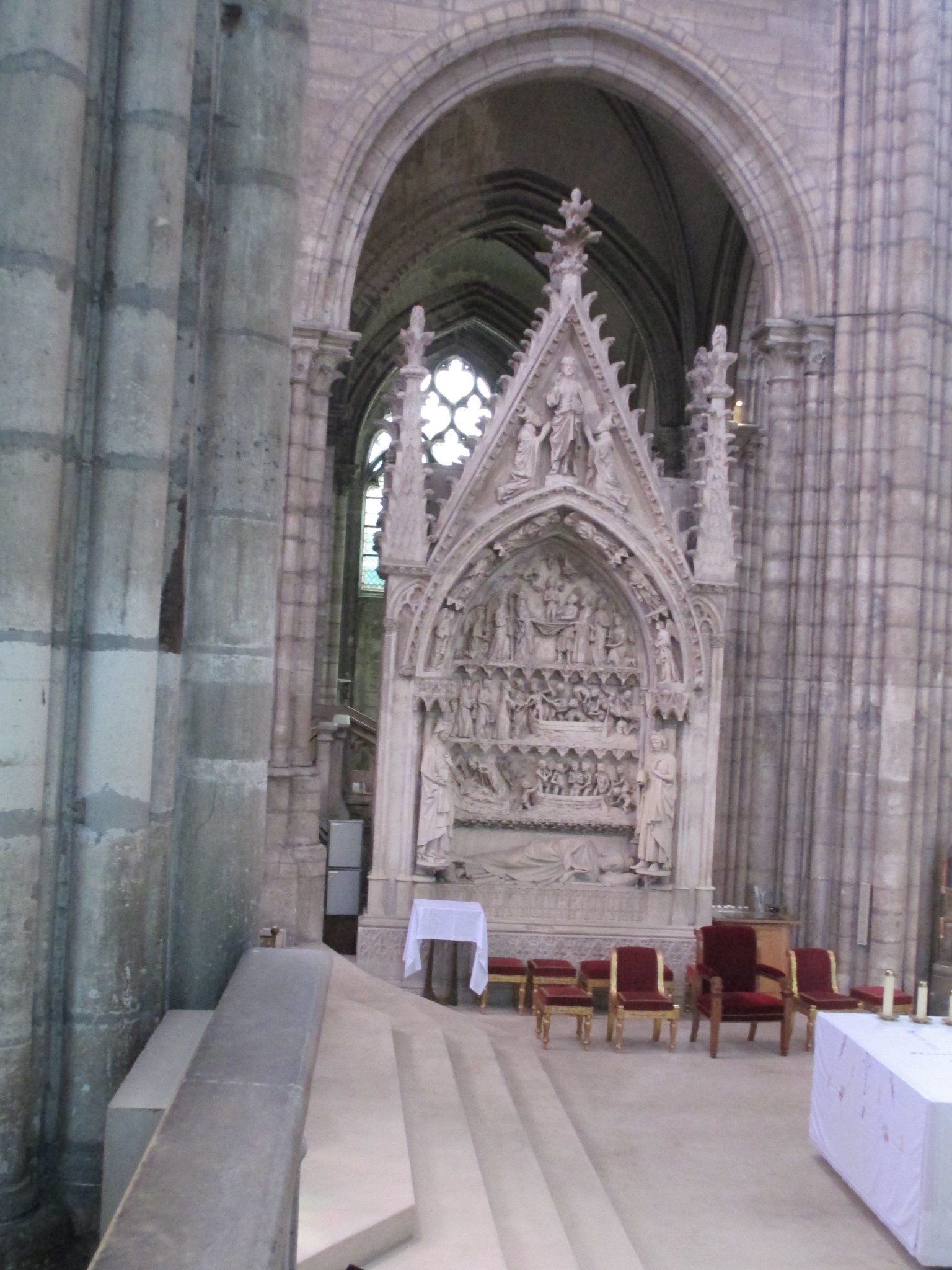 The Basilica of Saint Denis and the Kings and Queens of France – Historical Ragbag